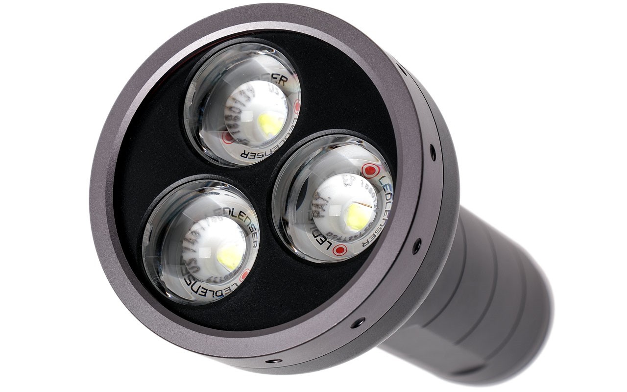 Ledlenser MT18 Rechargeable LED Flashlight, 3000 Lumens - Ledlenser LED ...