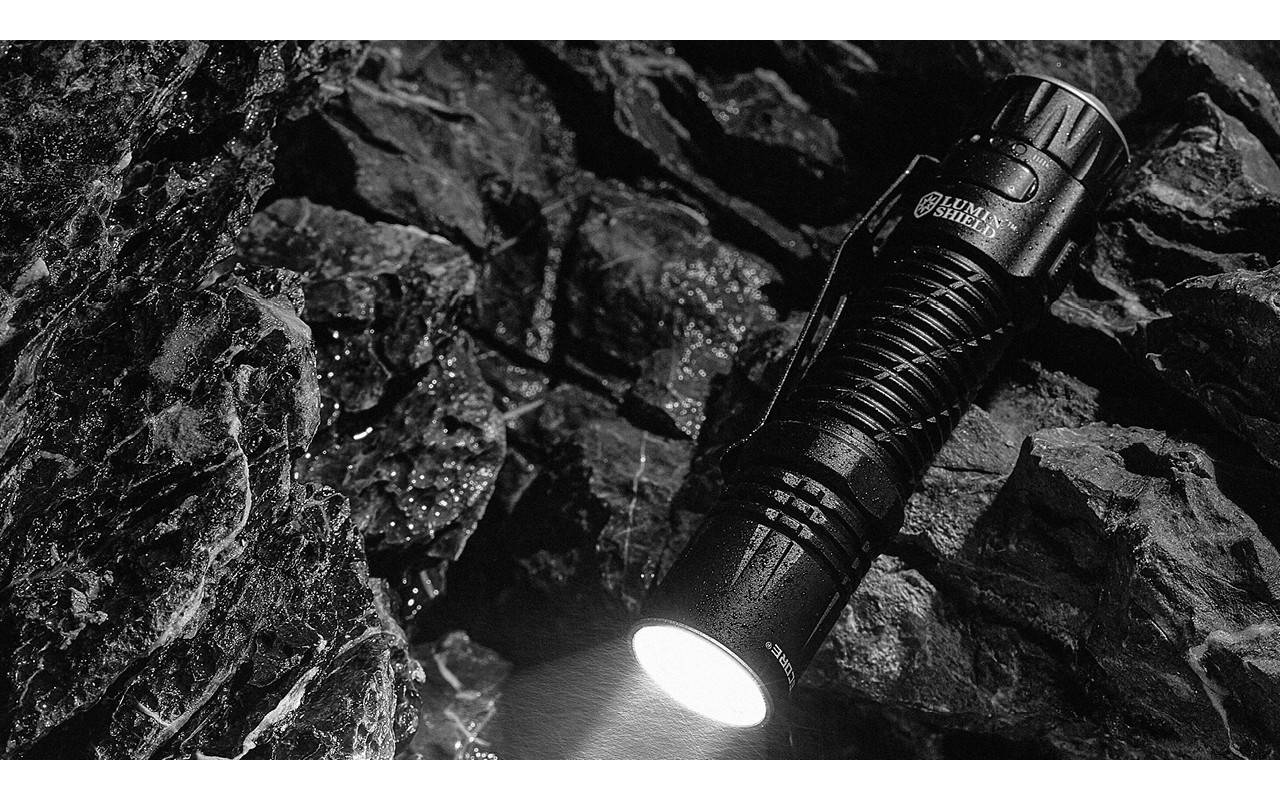 Nitecore EDC33 - 4000 Lumens, Powerful EDC Flashlight, Flood and Spot ...